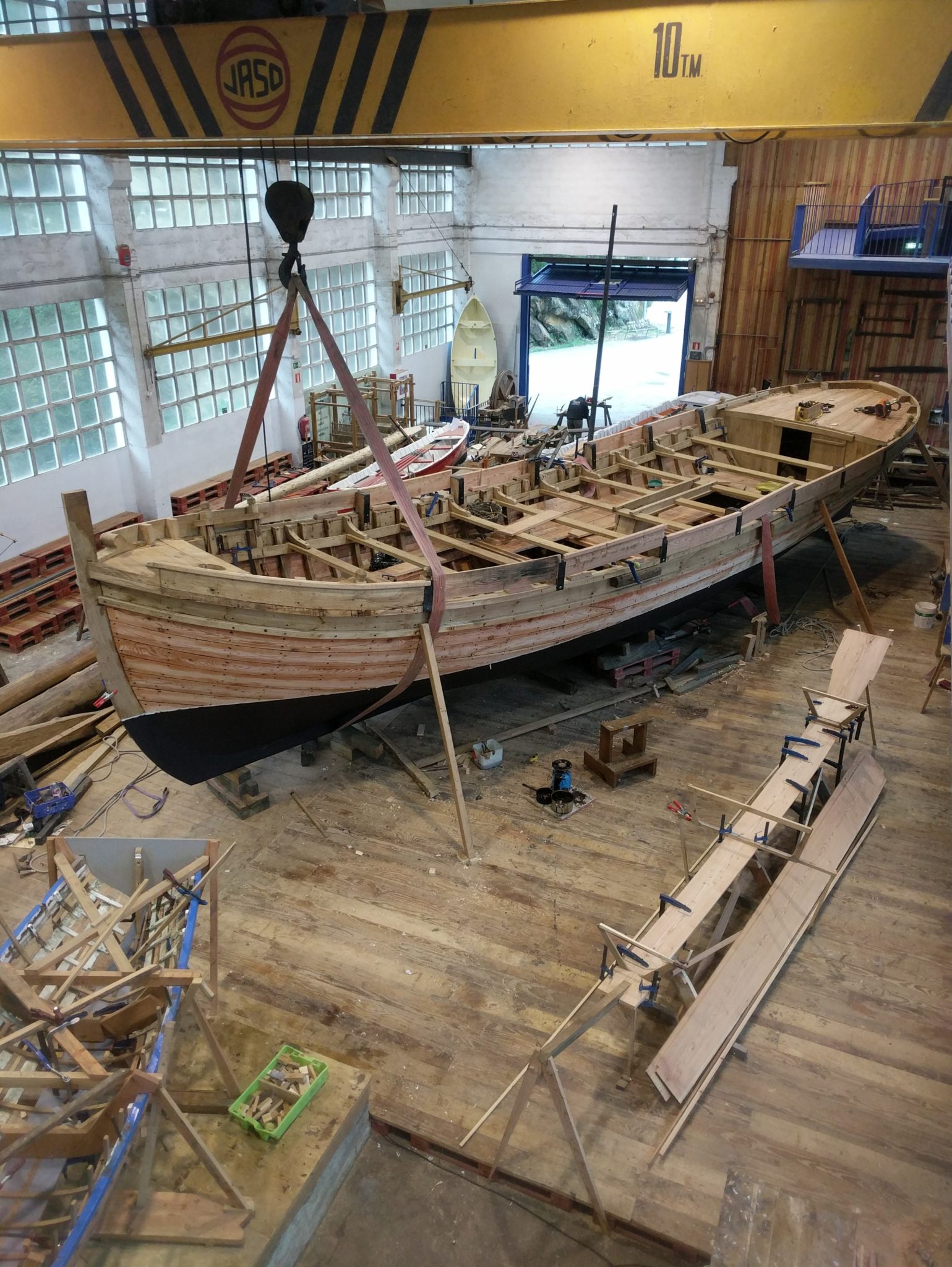 Building a traditional Venetian boat in the Basque Country /6 – Acqua ...